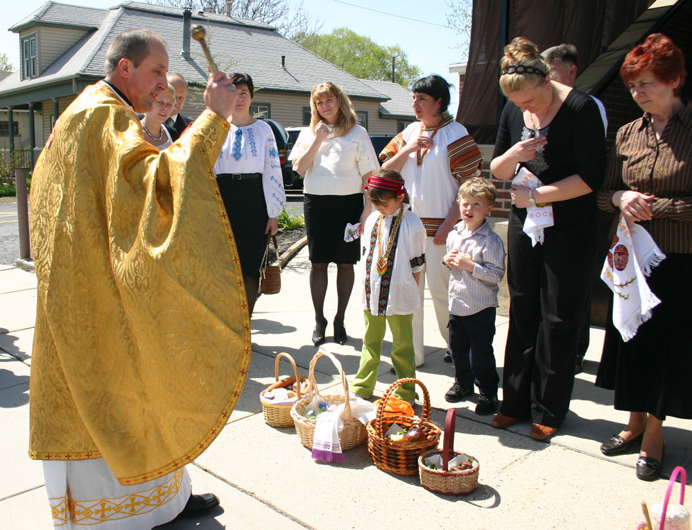 Ukrainian community observes a traditional Easter - Intermountain Catholic Ukrainian community observes a traditional Easter - Intermountain Catholic